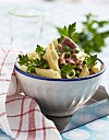 Pasta med skinke, ærter og fløde opskrift - Hendes Verden - ALT.dk